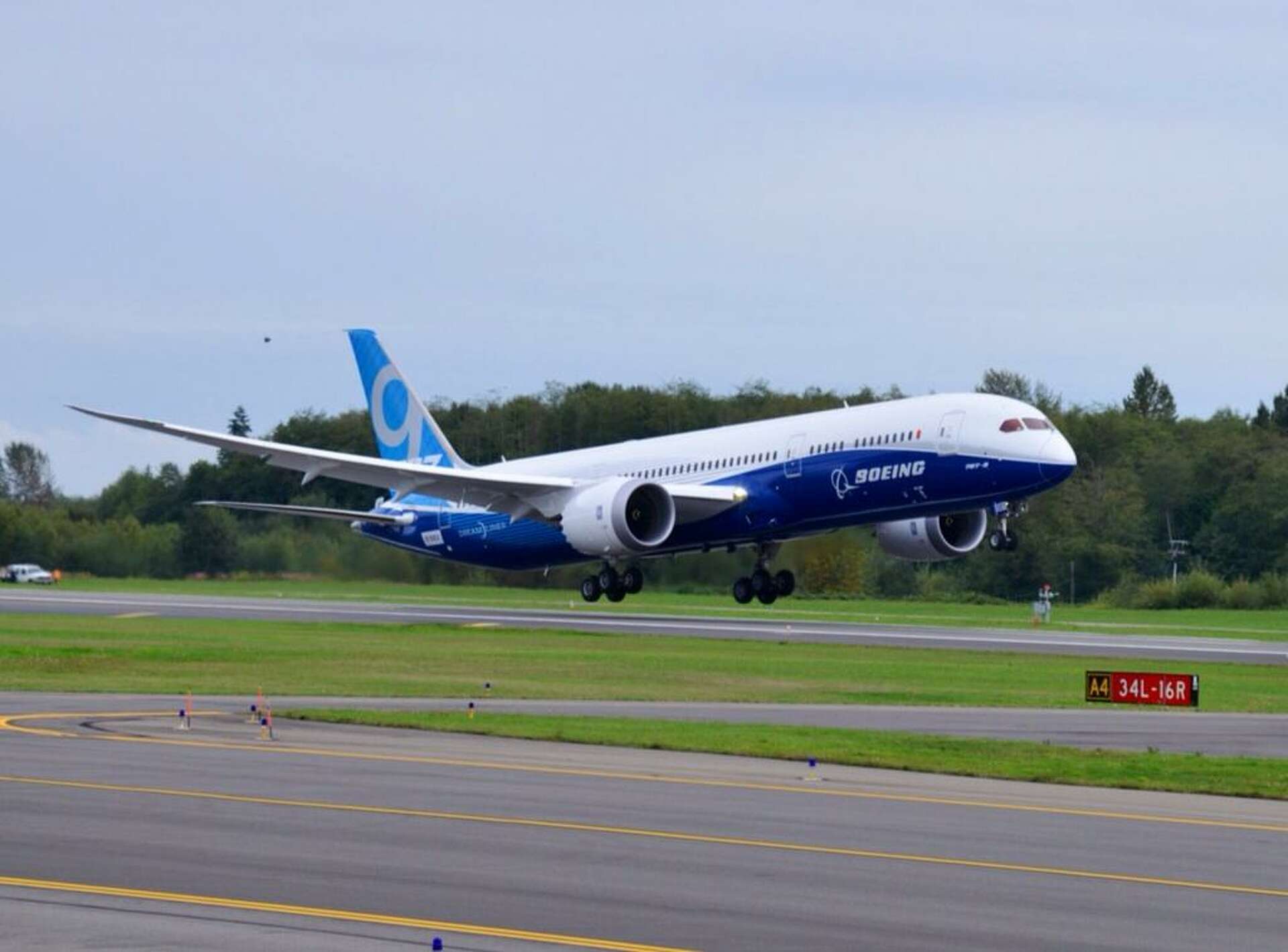 First Boeing 787-9 flies