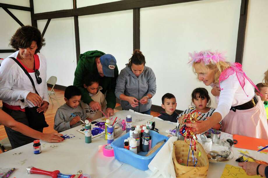 'Elbow Fairy' visits Tilly Foster Farm - NewsTimes