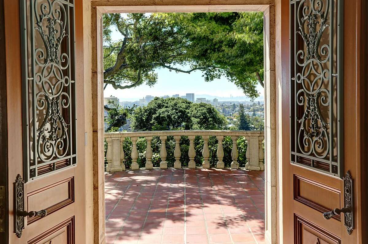 Piedmont estate boasts large rooms, elaborate finishes and vibrant garden