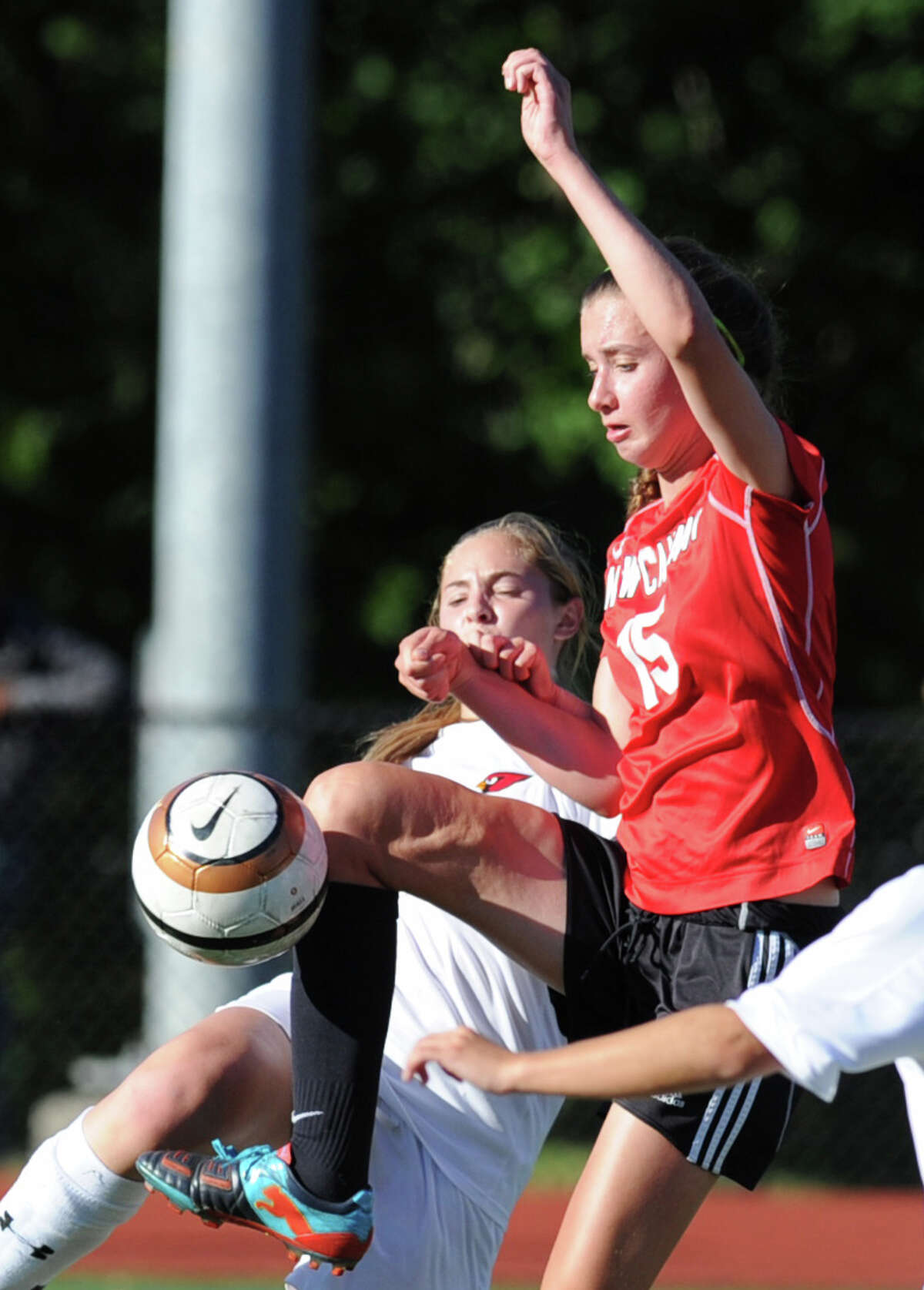 New Canaan slips past Greenwich in girls soccer matchup