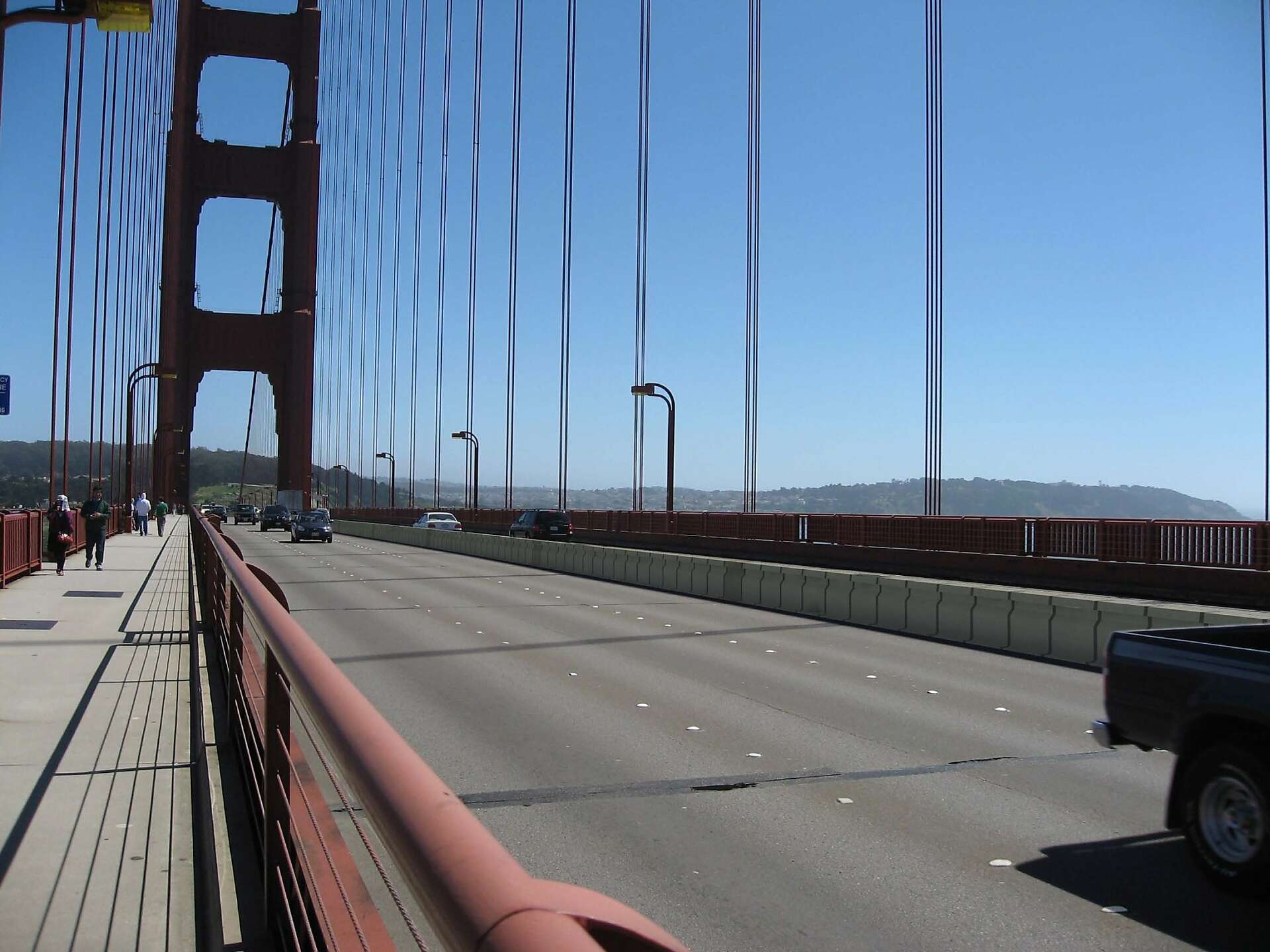 Golden Gate Bridge barrier expected next year