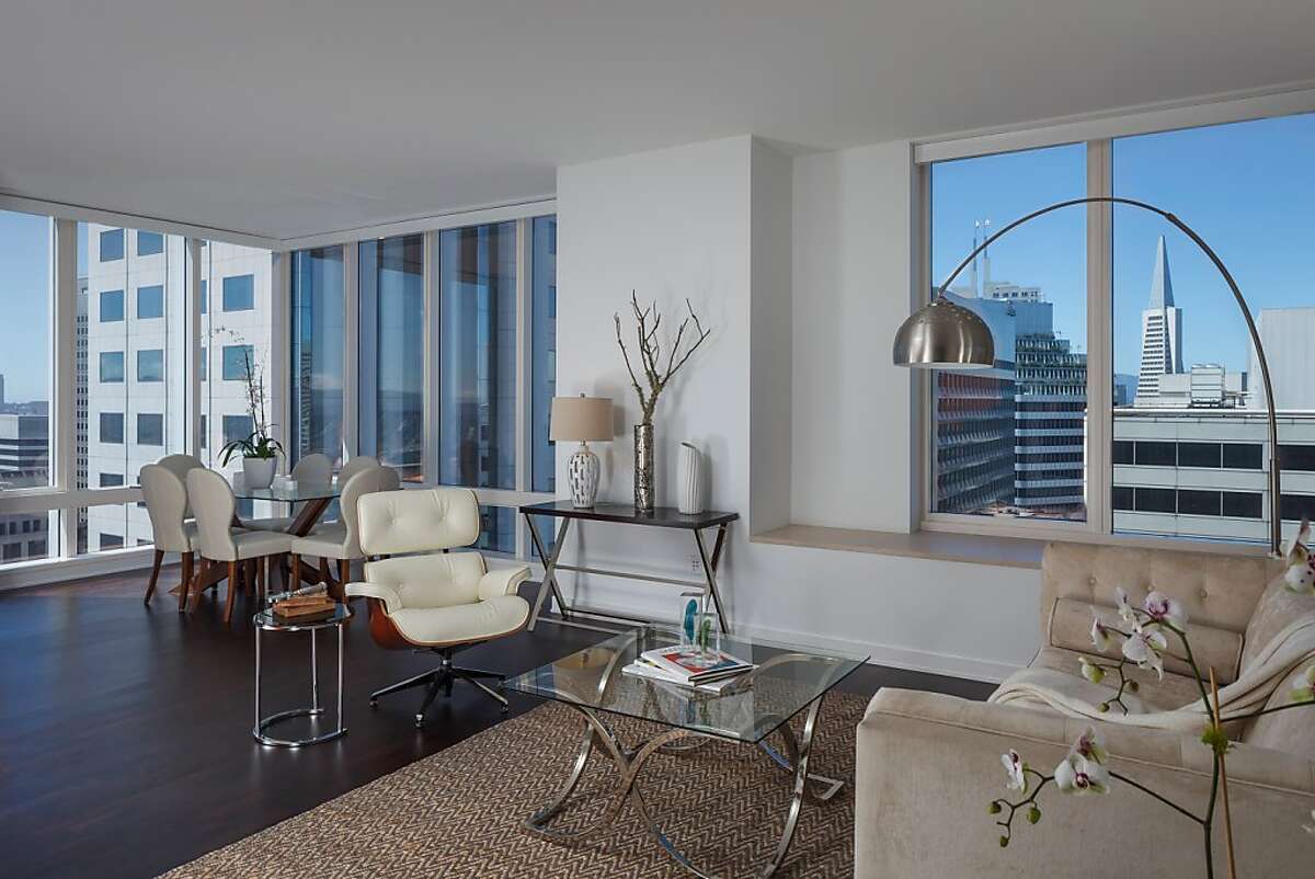 47th-floor condo in luxury building with big views