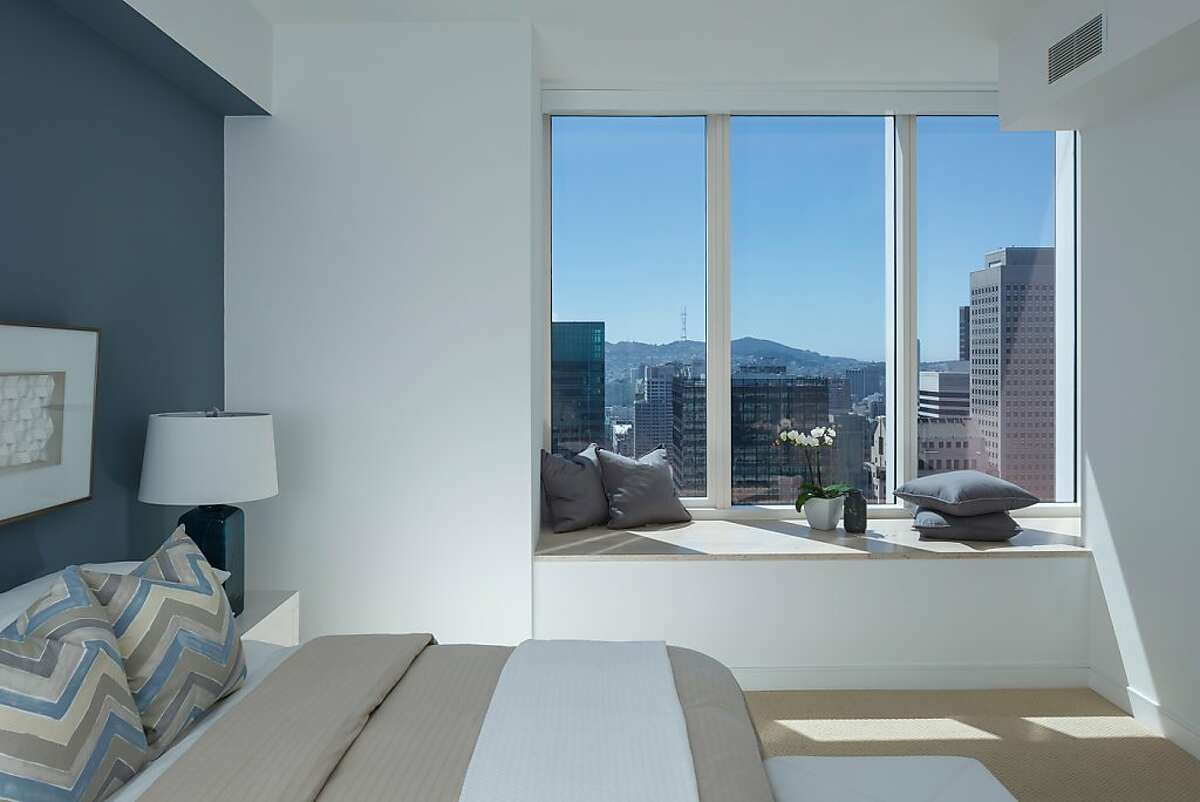 47th-floor condo in luxury building with big views