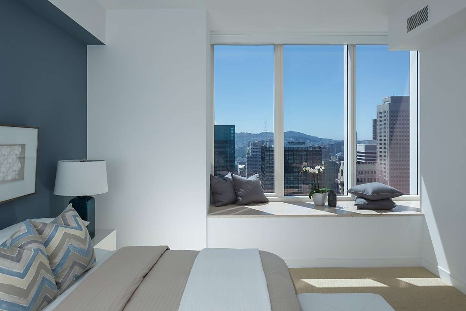 47th-floor condo in luxury building with big views