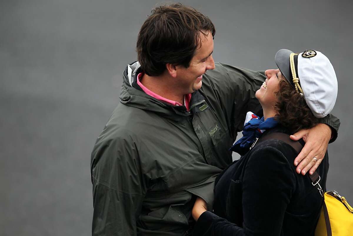 Southerly winds postpone America's Cup