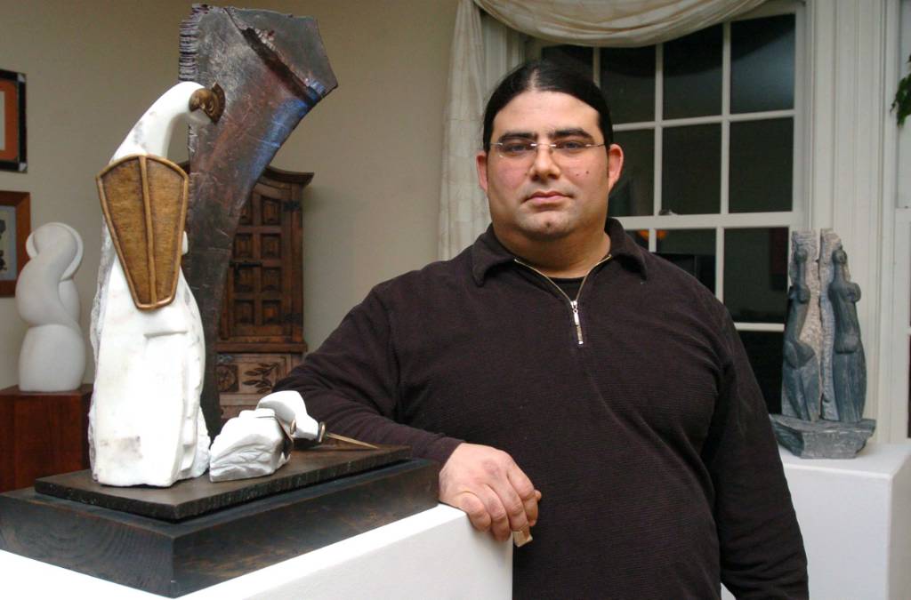 Sherman sculptor makes his mark