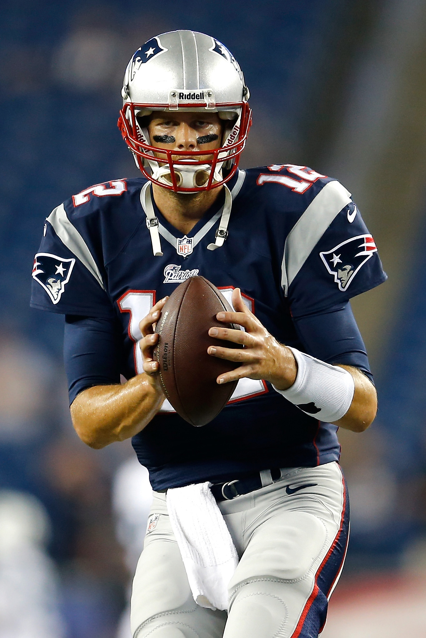Brady, receivers try to find rhythm