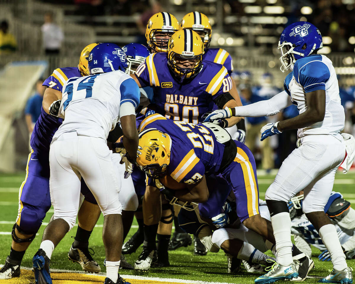 Danes hit road at a loss