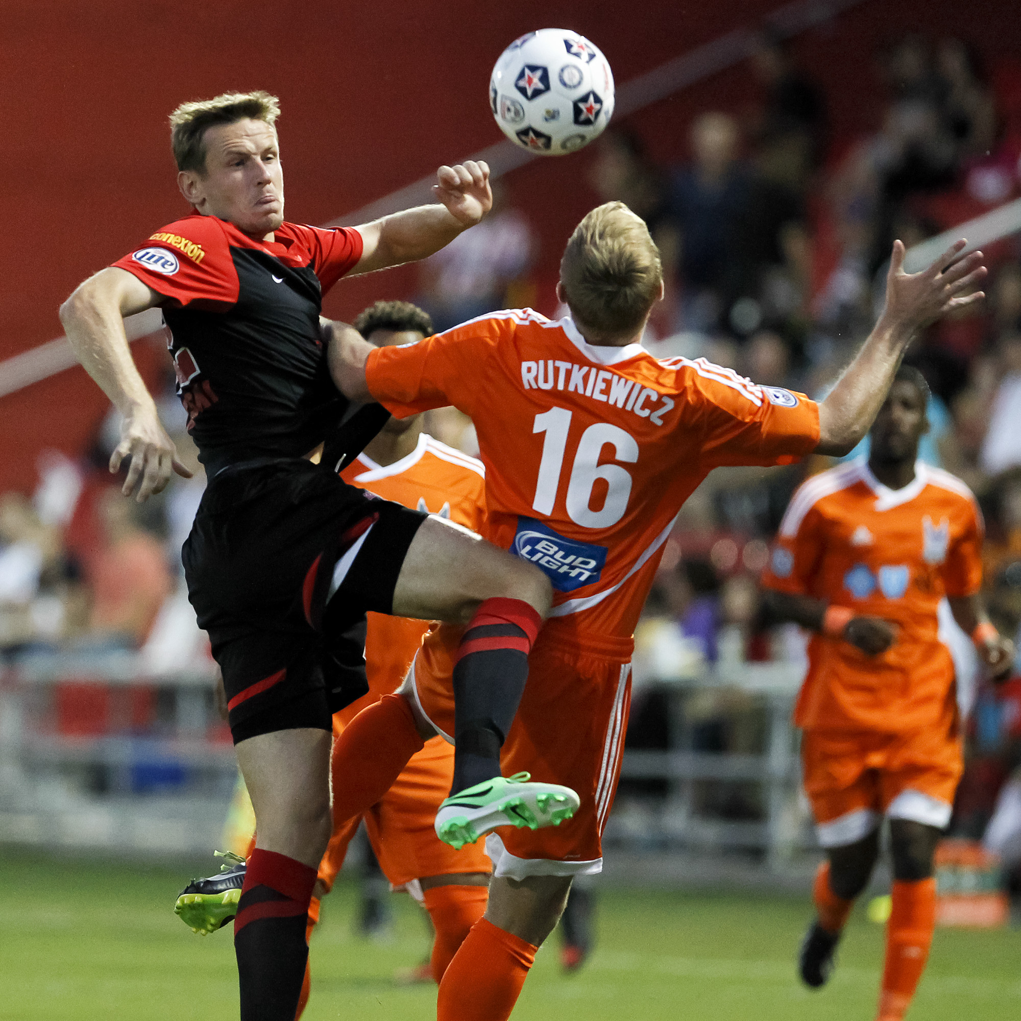 Scorpions rally to earn first victory of fall season