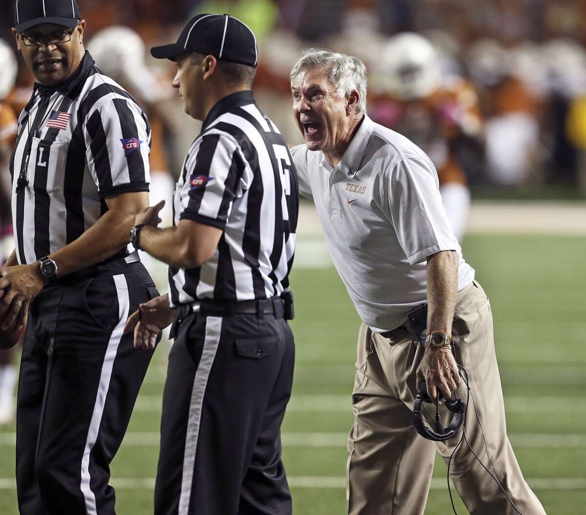 Mack Brown resigns as UT coach