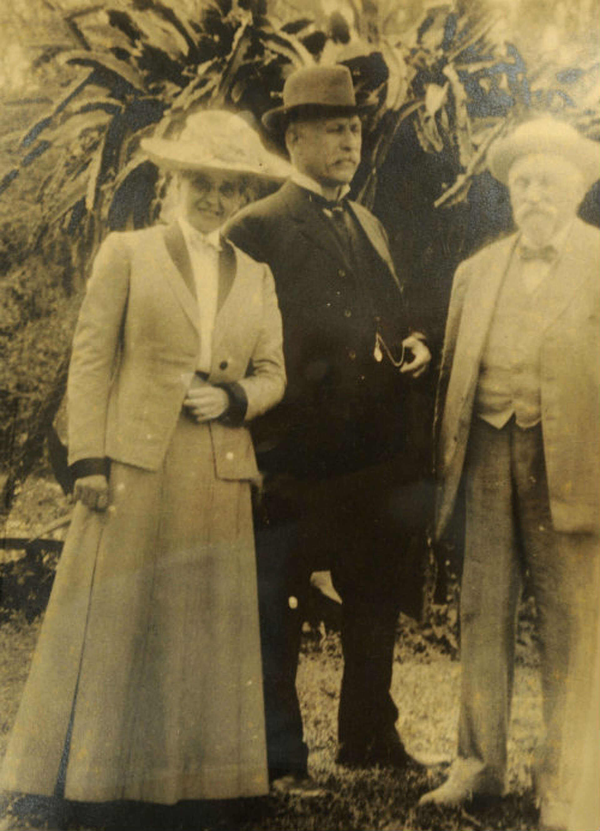 Historical photos show life during the oil boom in Texas