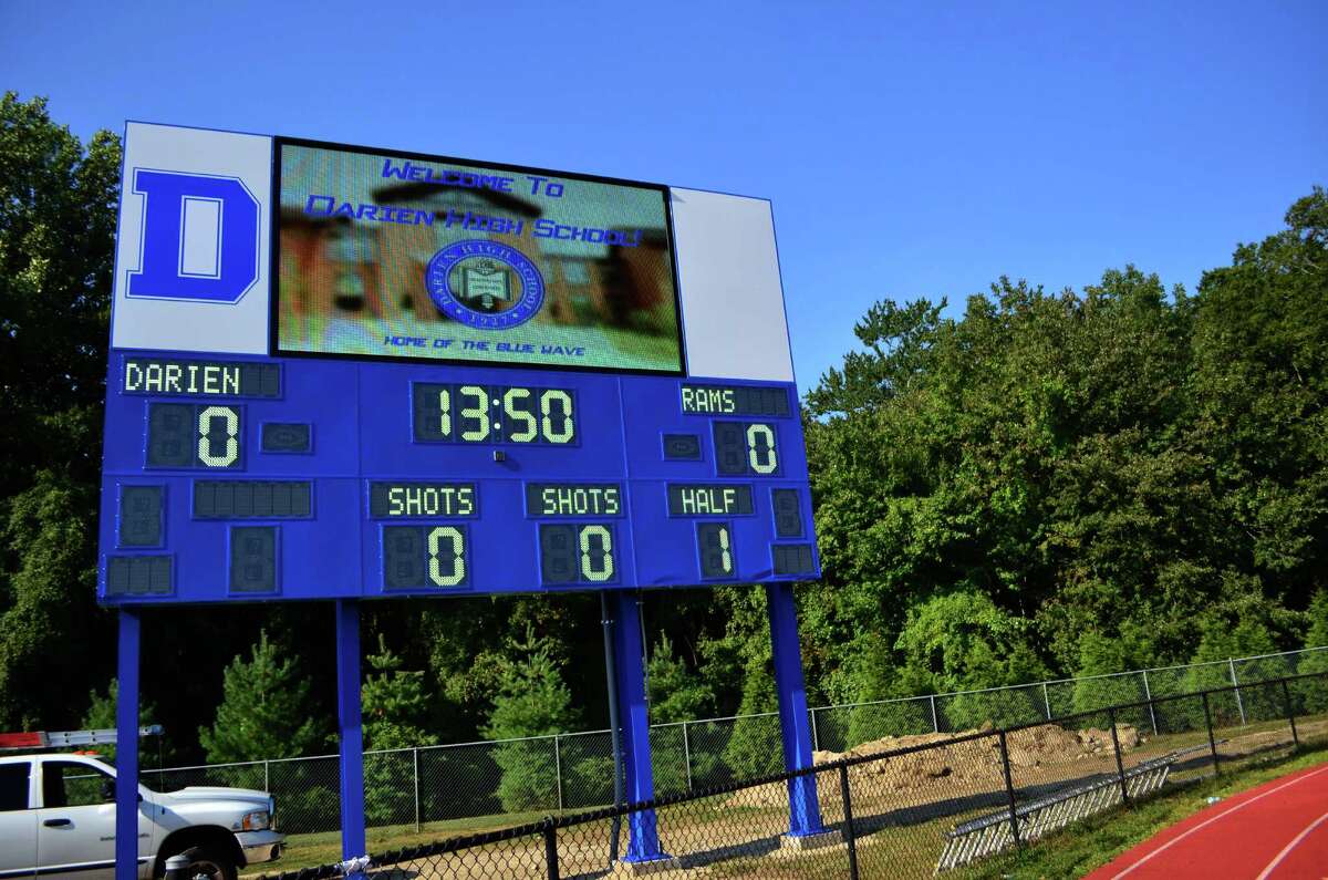 $250K scoreboard debuts at high school
