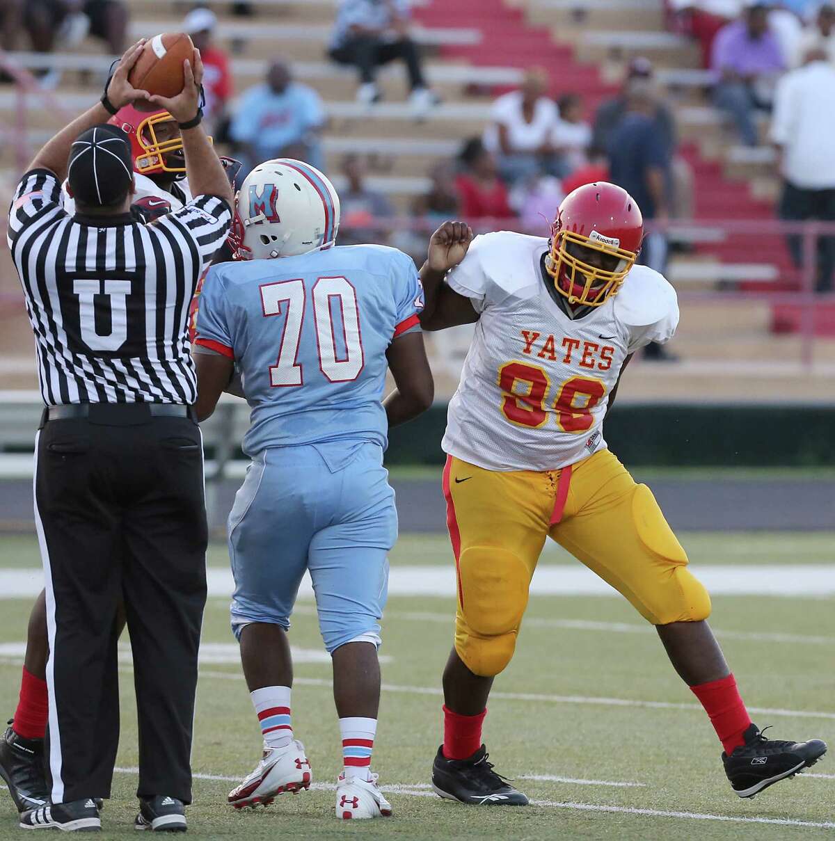 Hard work has Yates football team roaring under new coach