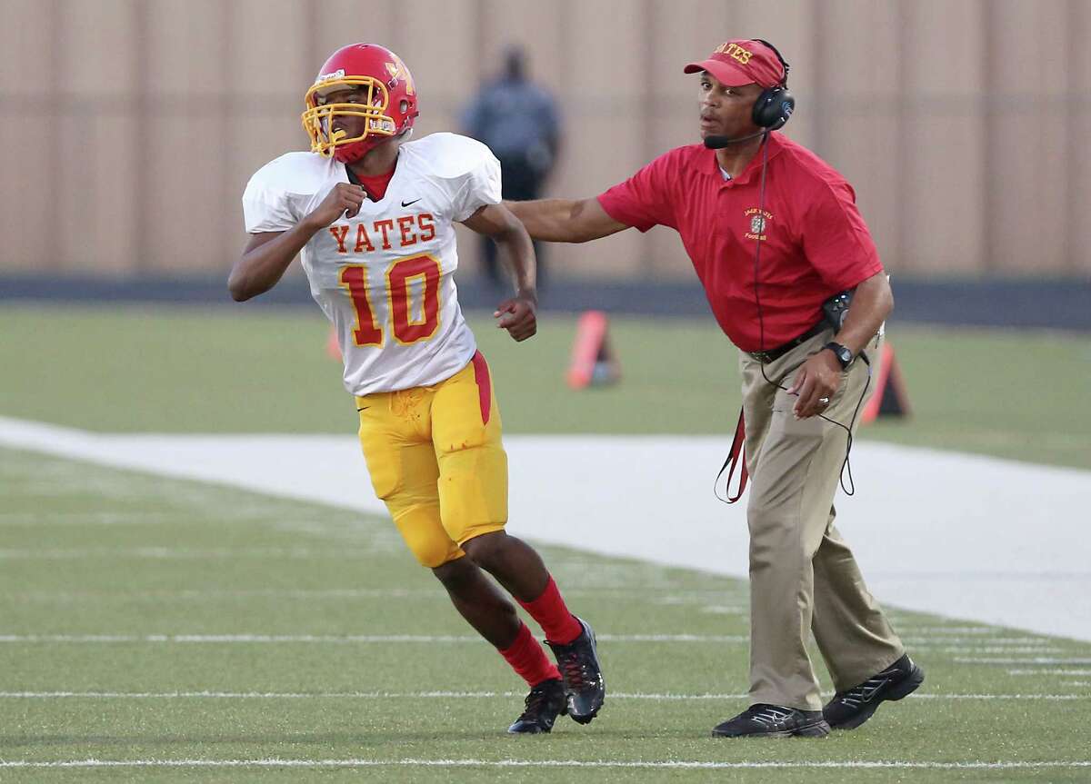 Hard work has Yates football team roaring under new coach