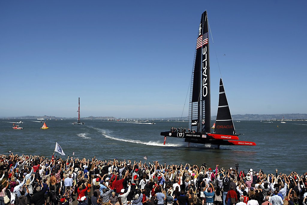 Fans go wild as America's Cup runs to final day