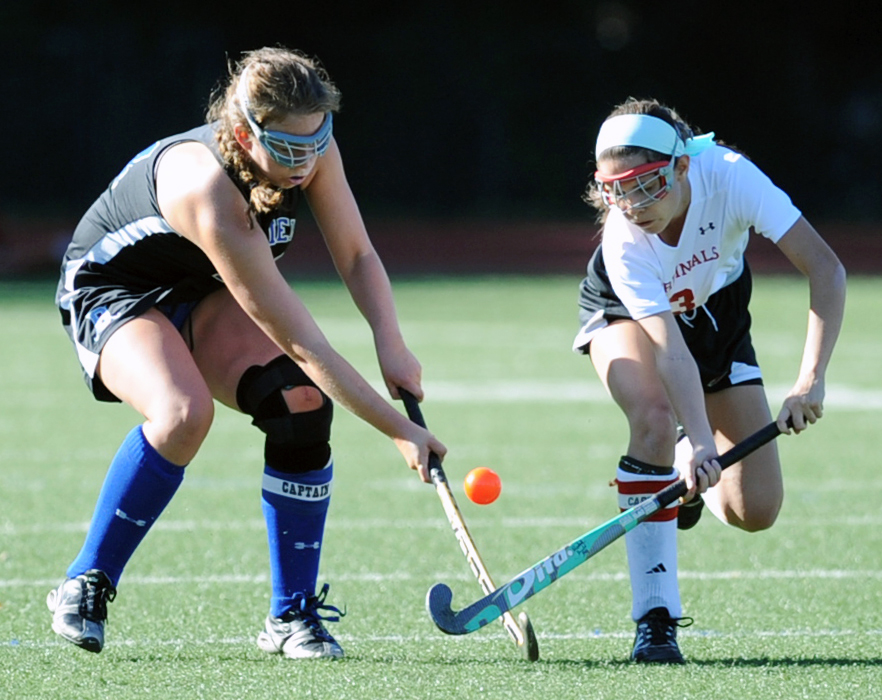 Darien defeats Greenwich in FCIAC field hockey duel
