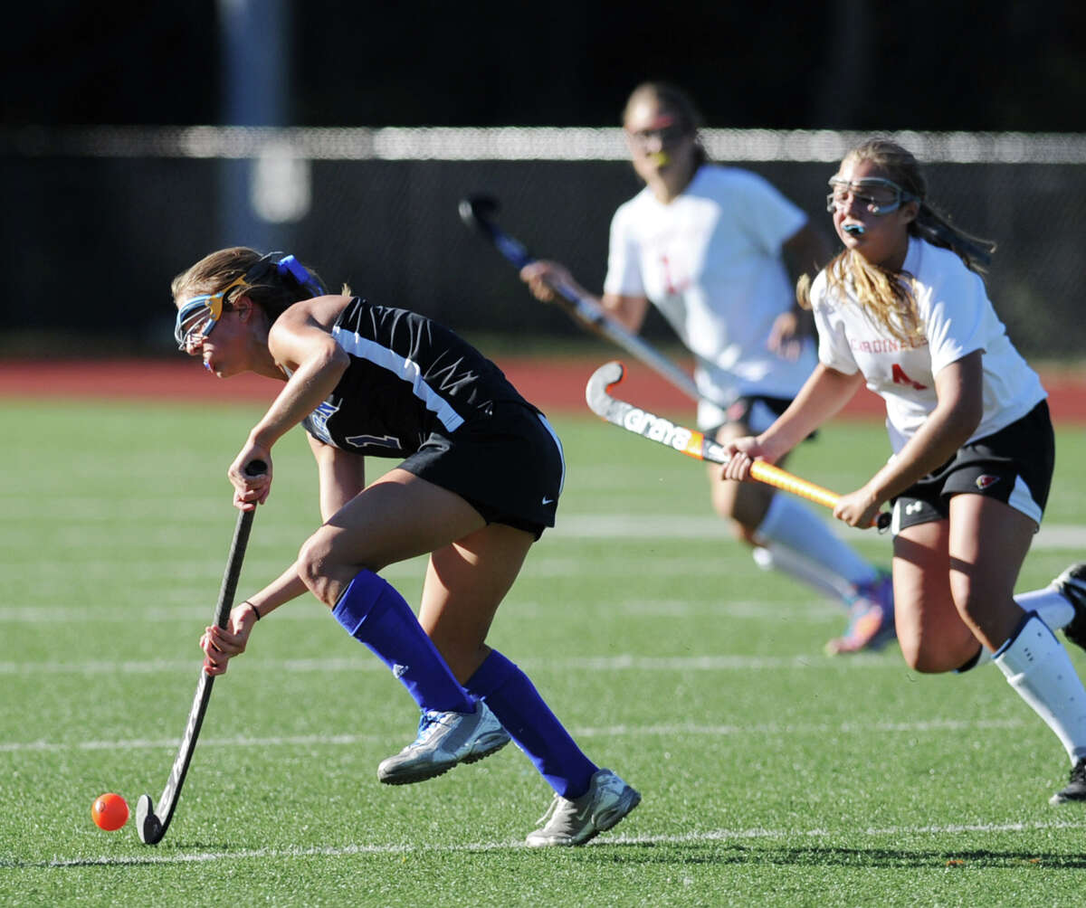 Darien defeats Greenwich in FCIAC field hockey duel