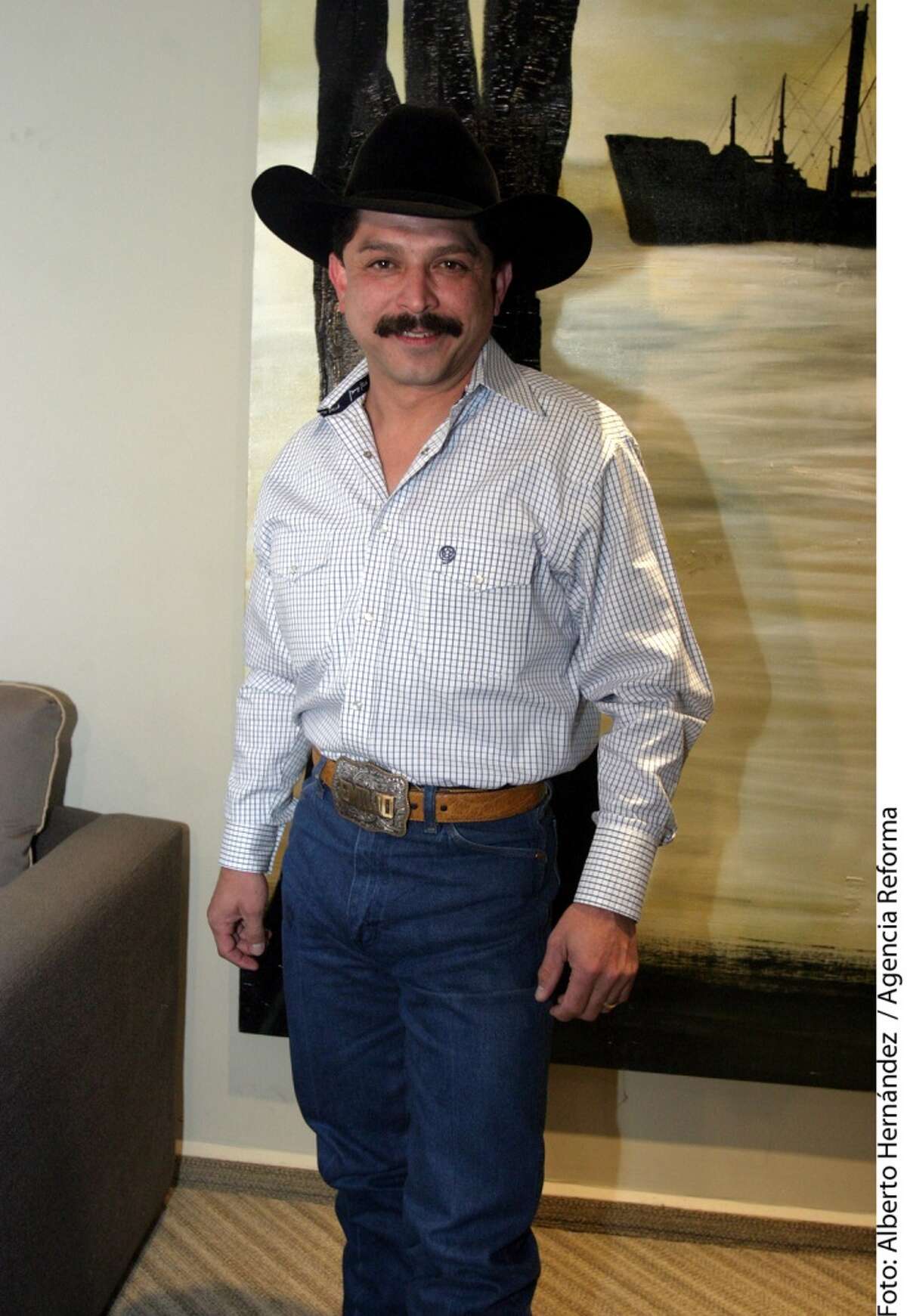 Tejano music legend, San Antonio native Emilio Navaira dies at 53 in ...