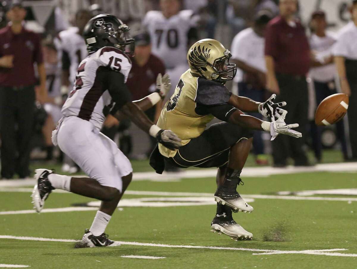 George Ranch tops Foster with Rockets players in stands