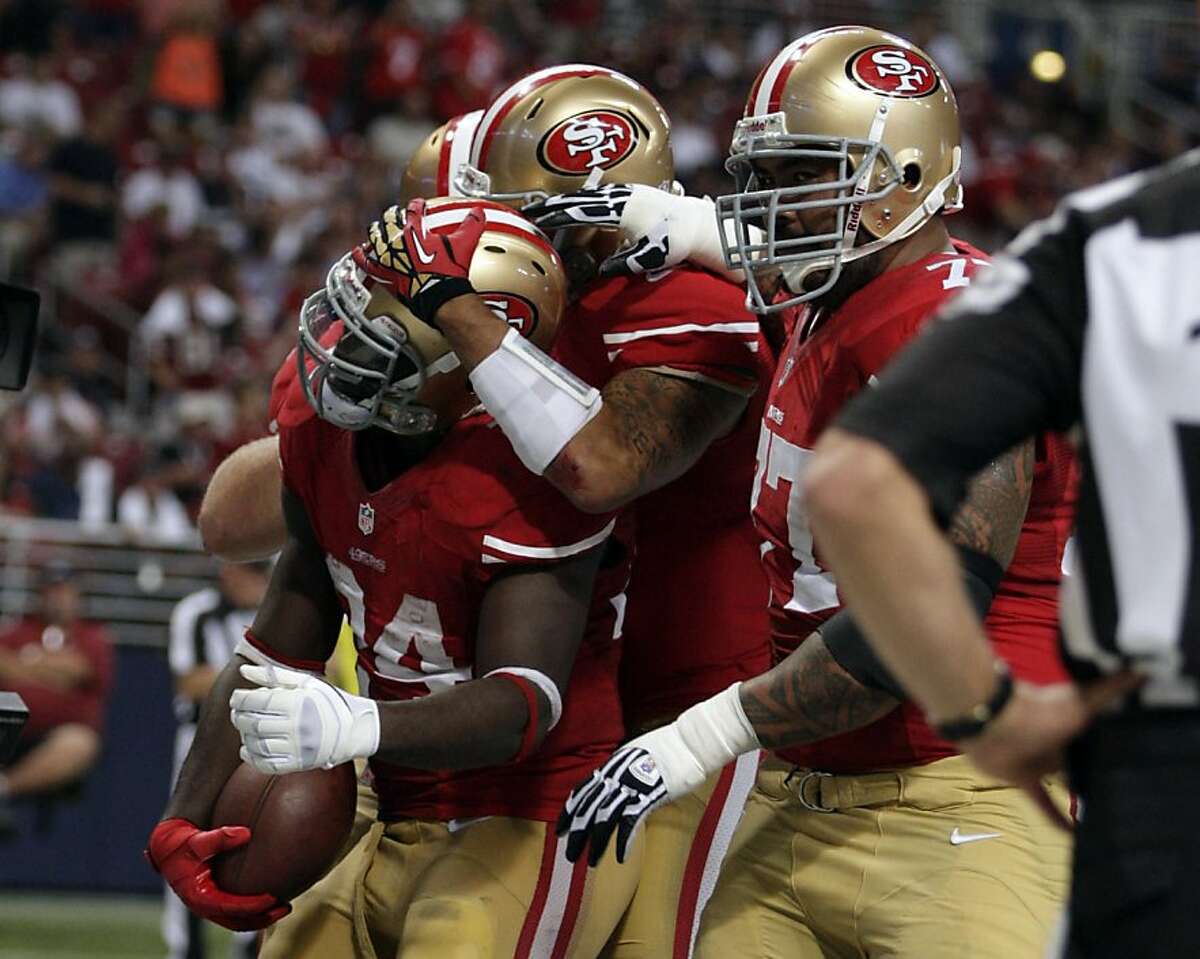 Gore helps 49ers run over Rams 35-11