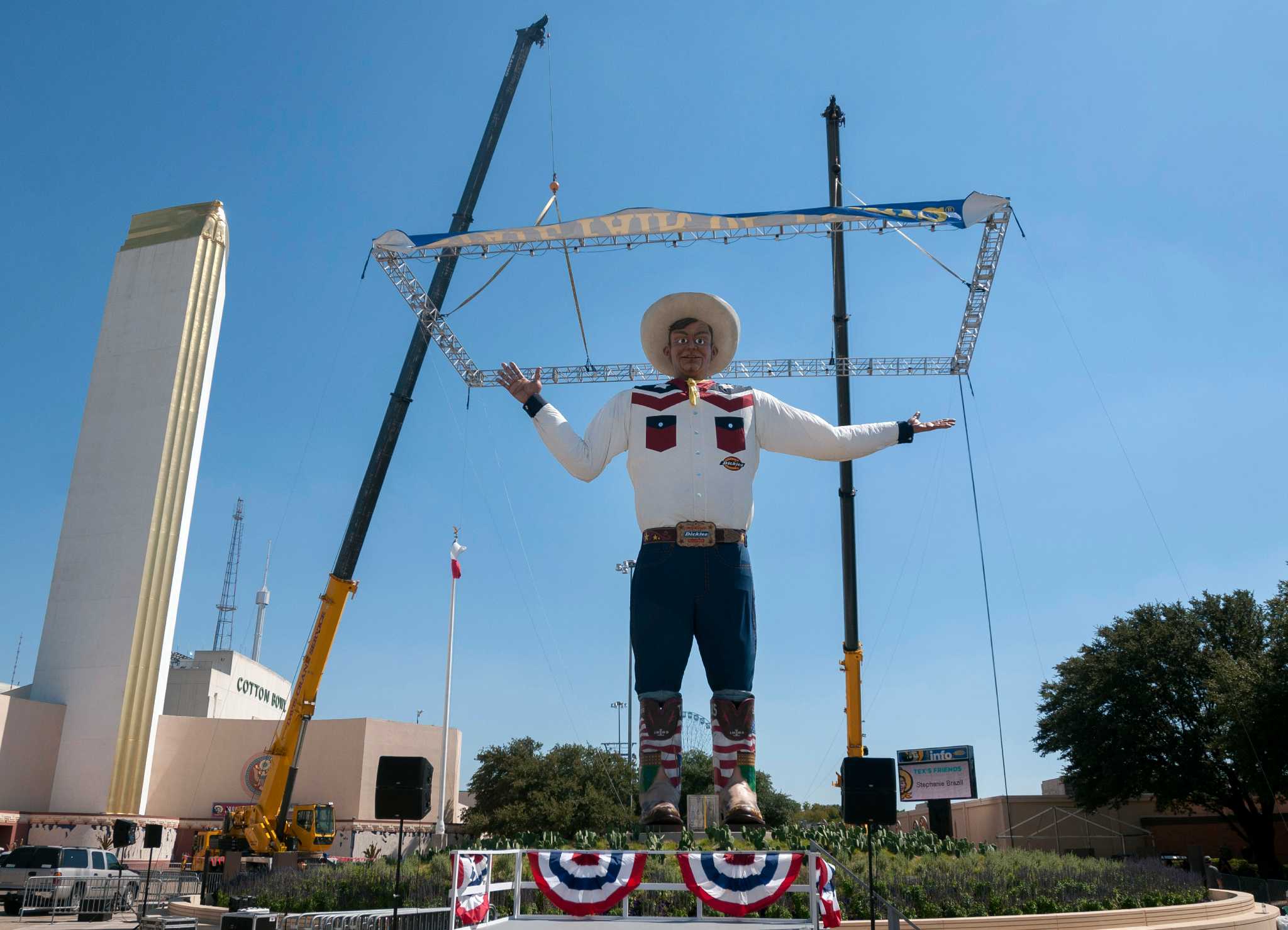 Big Tex returns to Texas fair year after fire