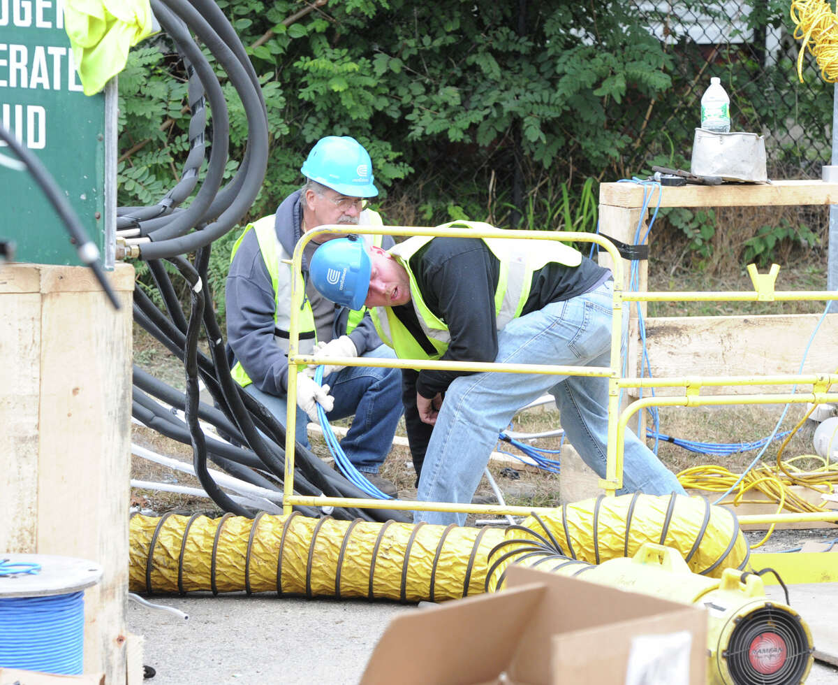 Con Ed to test fix to get trains back on track