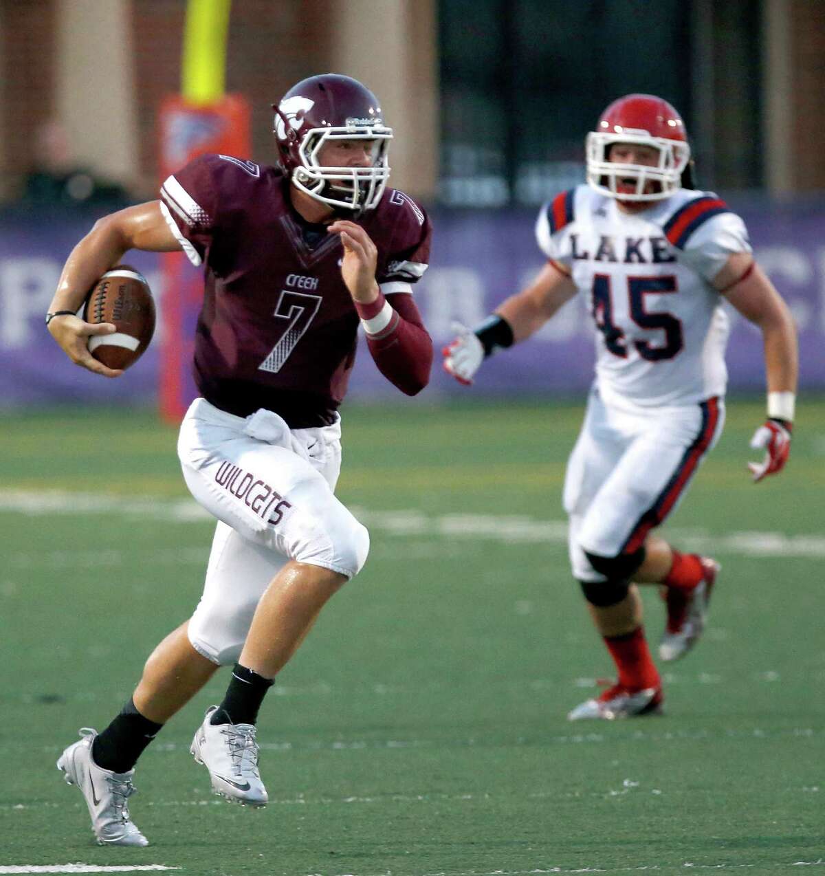 George Ranch tops Foster with Rockets players in stands