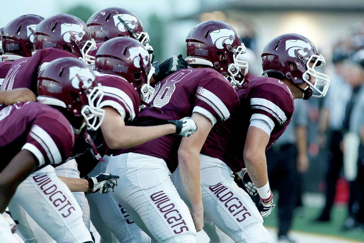 George Ranch tops Foster with Rockets players in stands