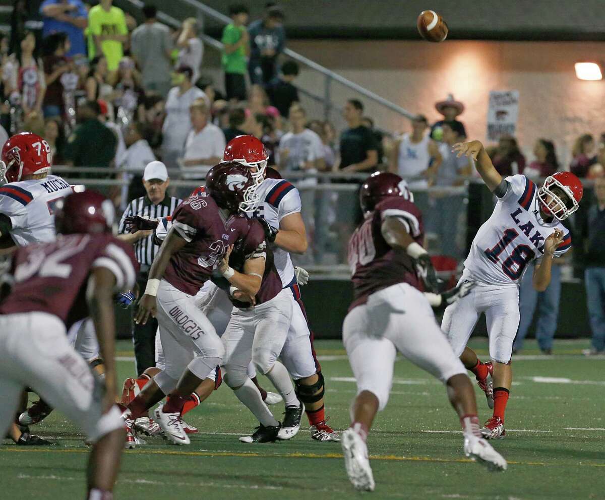 George Ranch tops Foster with Rockets players in stands