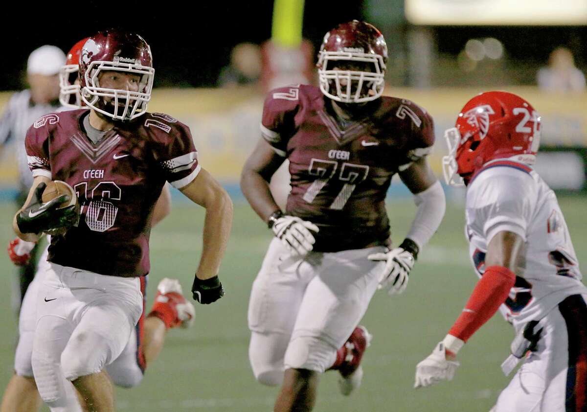 George Ranch tops Foster with Rockets players in stands