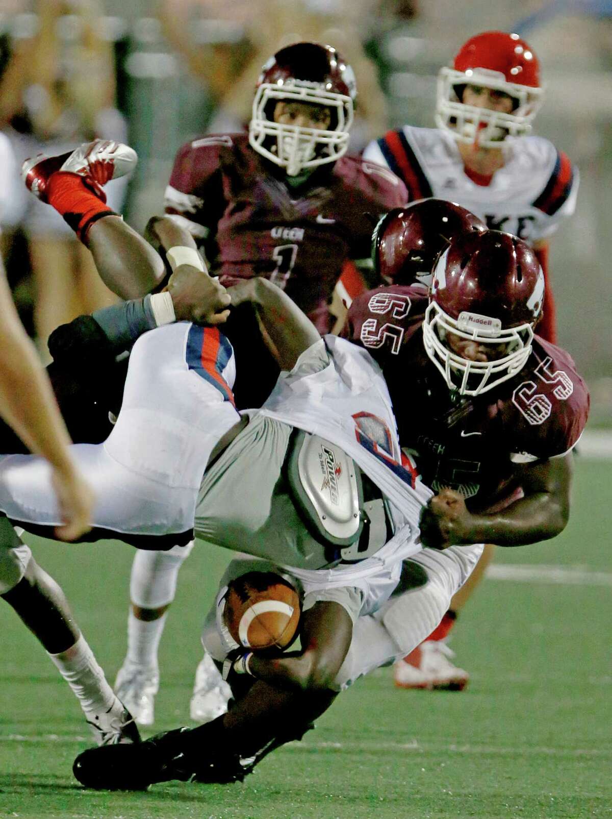 George Ranch tops Foster with Rockets players in stands