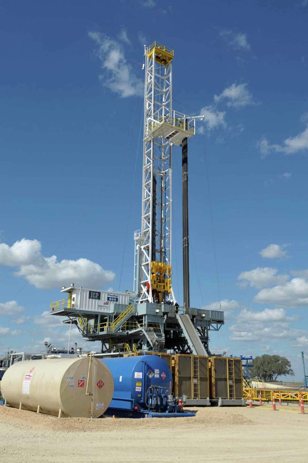 Wells get less elbow room in Eagle Ford