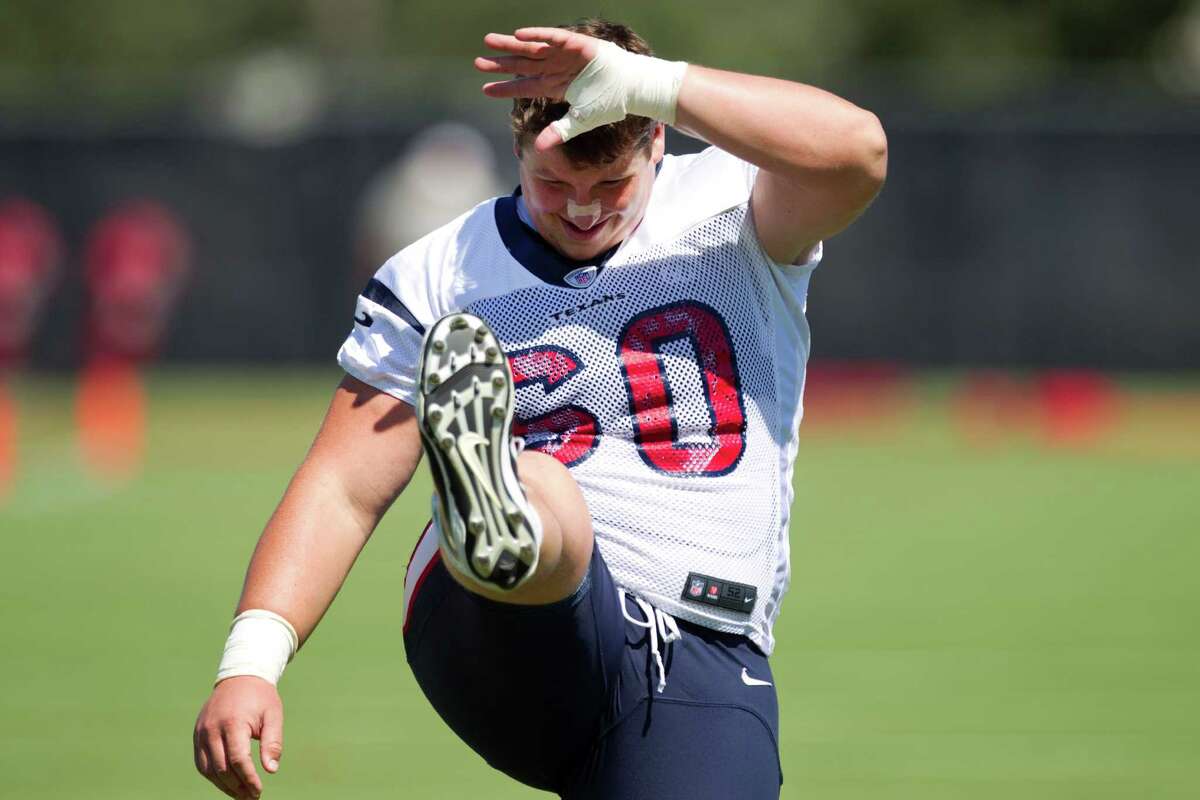 Texans' Jones pursues college degree during season