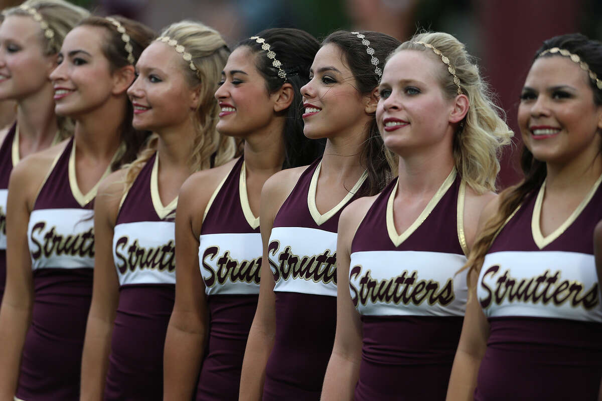 Texas State's Franchione reaches milestone after weather delay