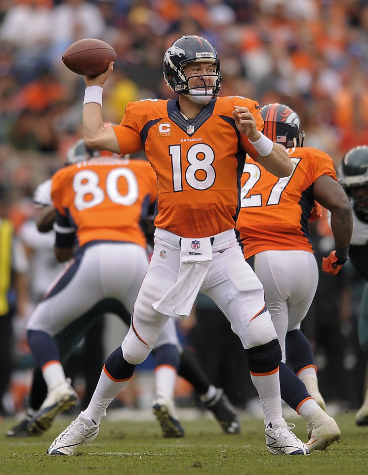 Manning makes it look easy against Philly