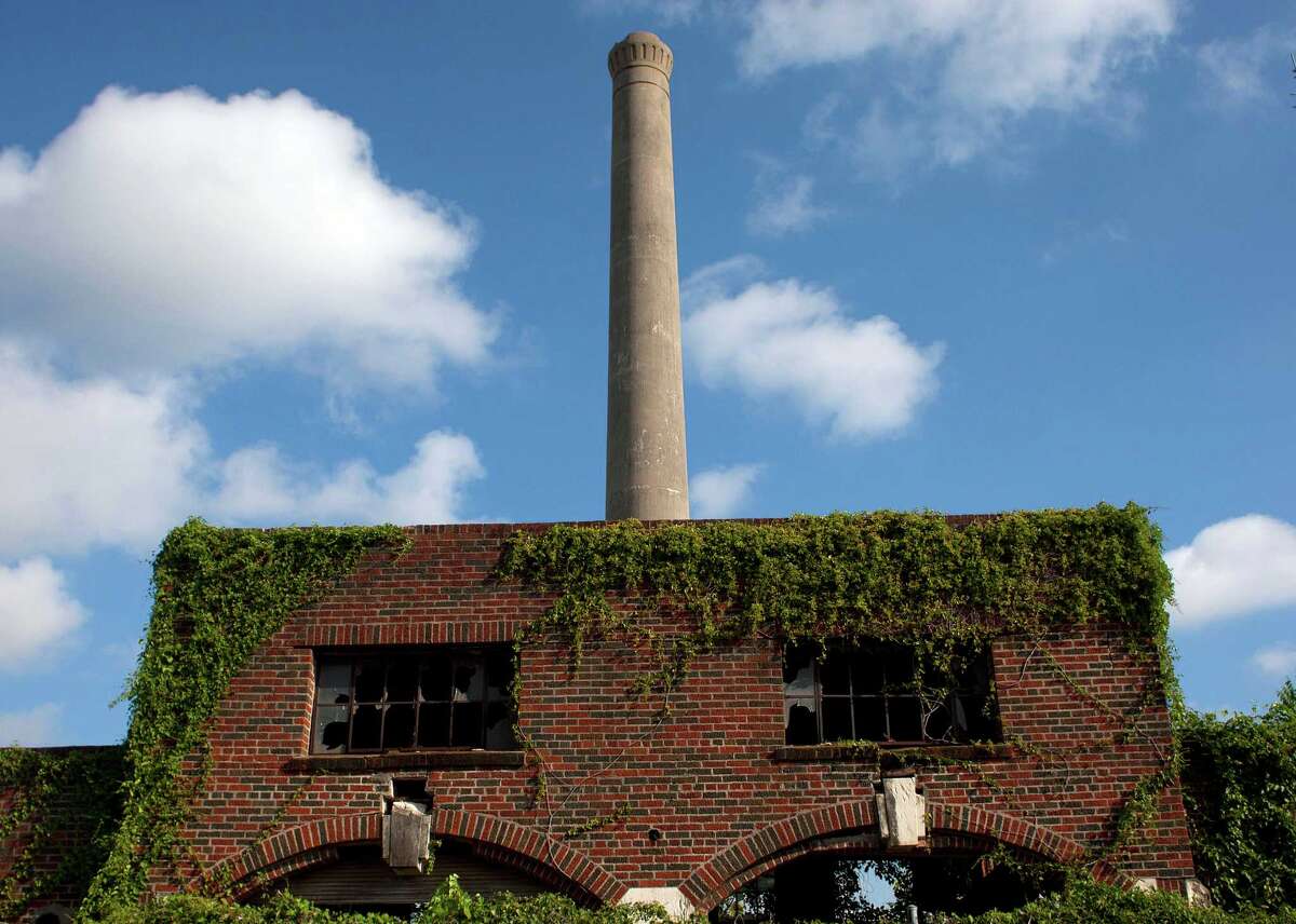 Jeff Davis Hospital, several Houston houses receive landmark designation