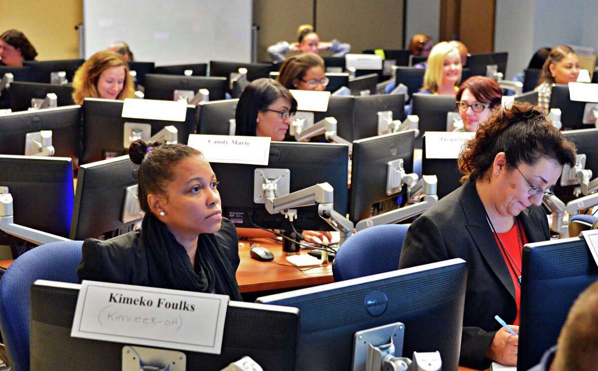 Call center ready to guide consumers