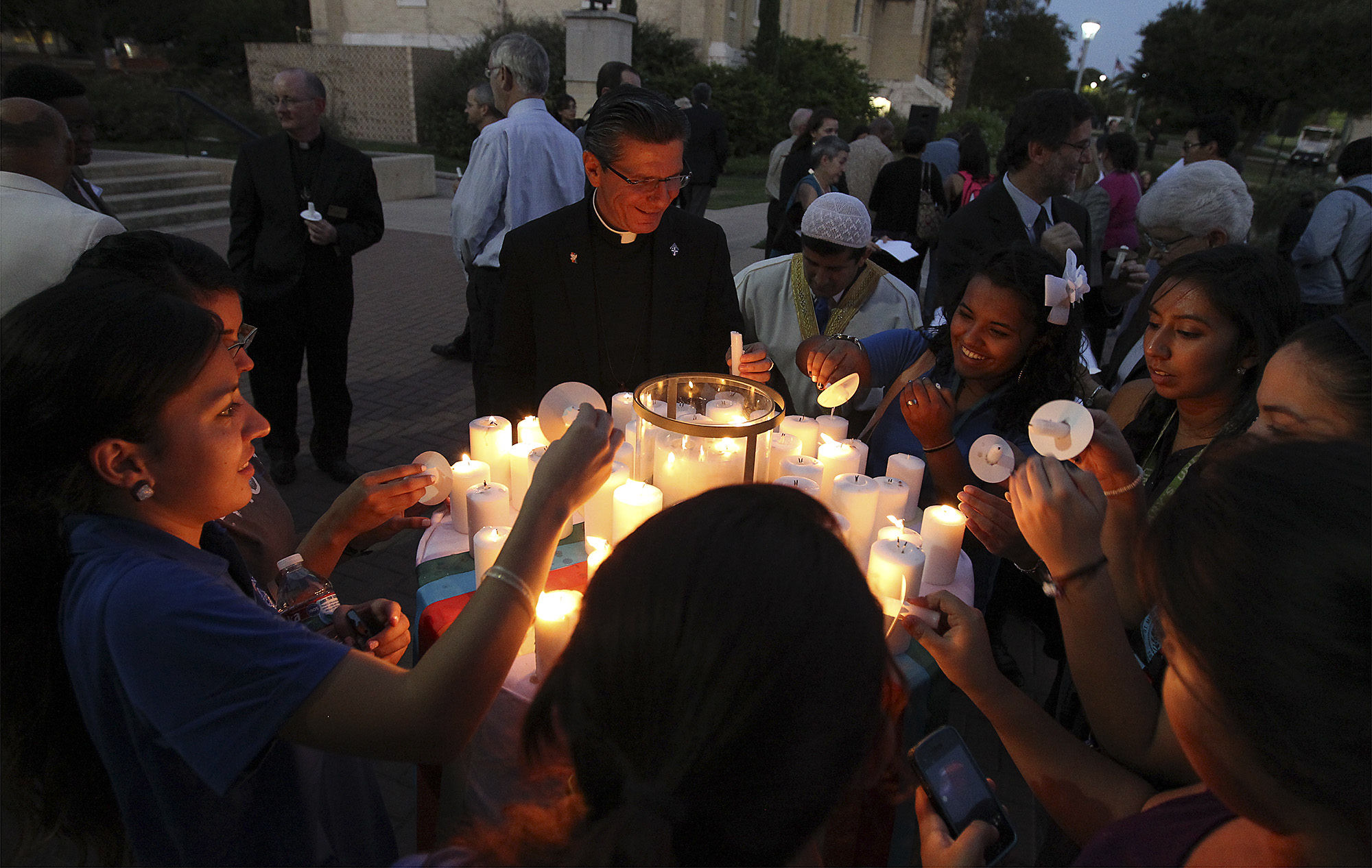 Interfaith rally promotes peace