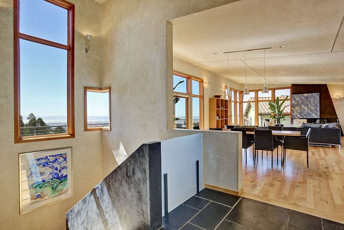 David Stark Wilson home in Oakland overlooks S.F.