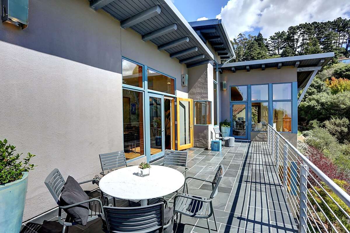 David Stark Wilson home in Oakland overlooks S.F.