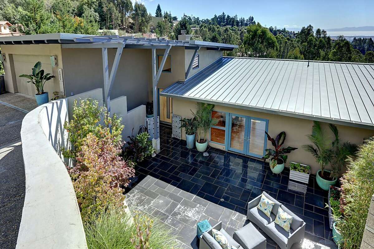 David Stark Wilson home in Oakland overlooks S.F.
