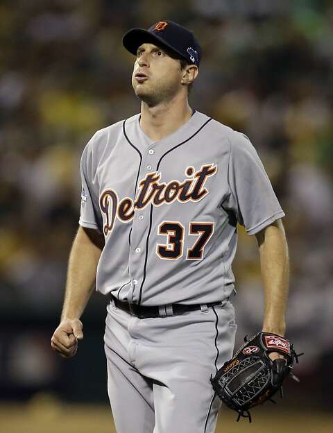 Scherzer, Tigers hold A's down, win Game 1 3-2