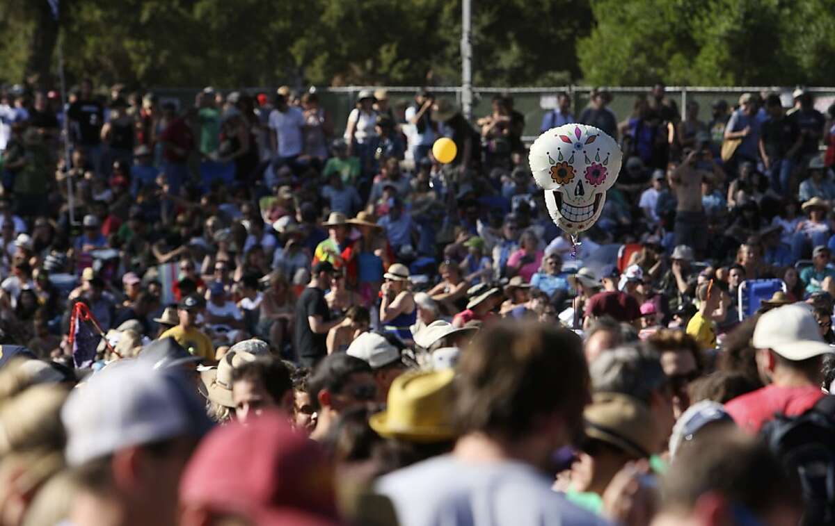Hardly Strictly Bluegrass: huge crowds, mellow vibe