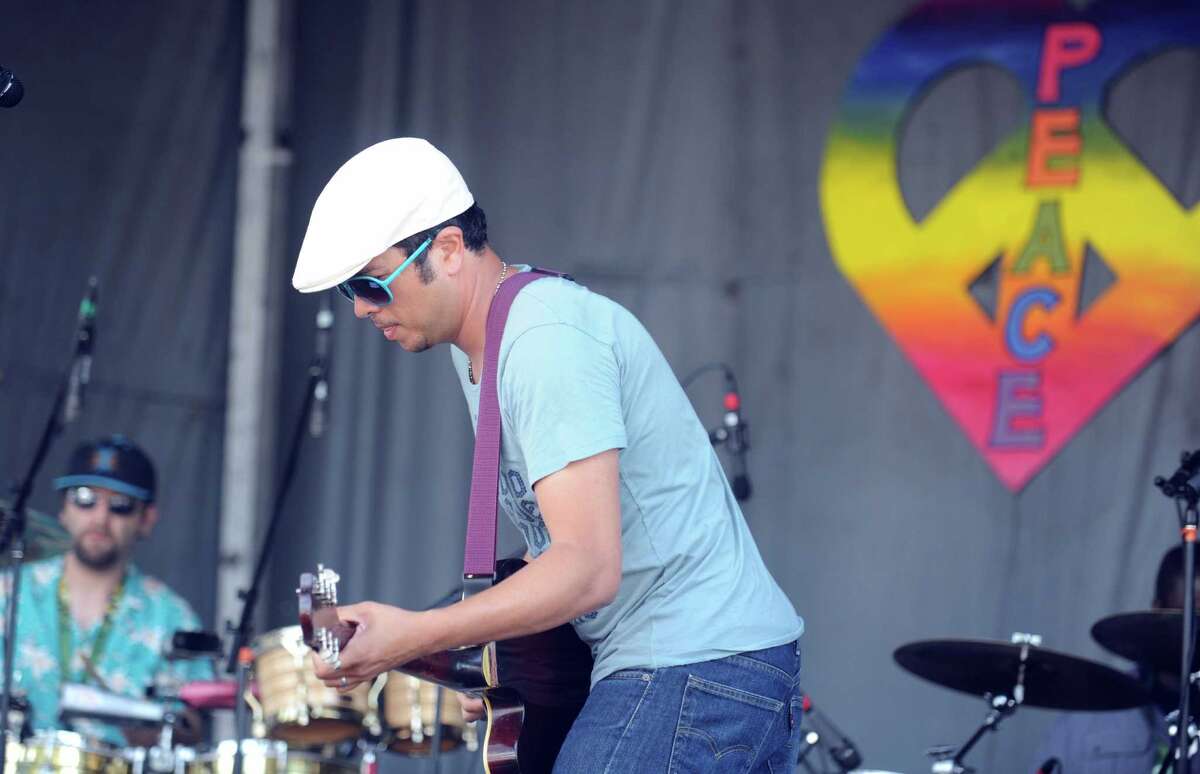 Rick Reyes to release solo debut, play Bridgeport show