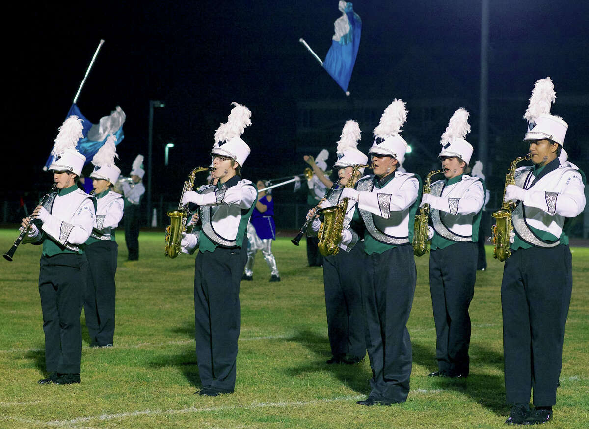 Green Wave band hosts competition