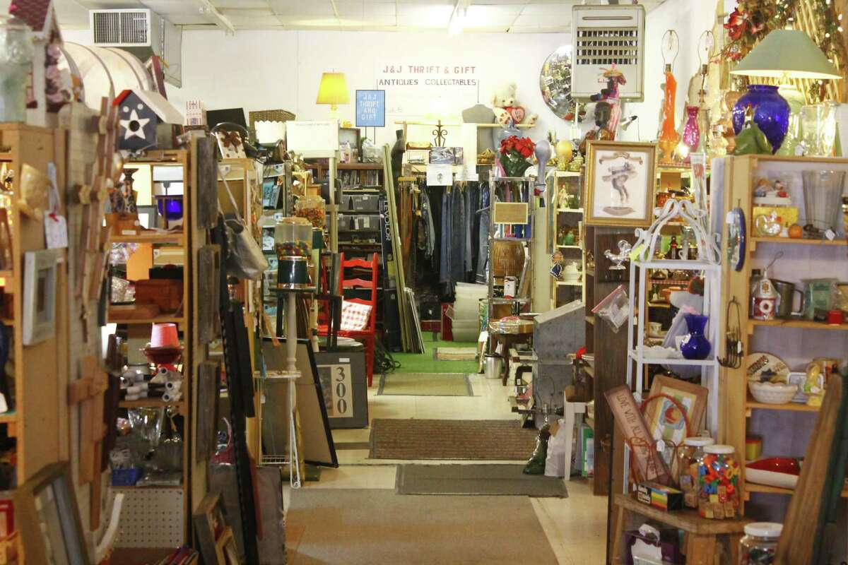Dig in: Eating and antiquing in Elgin