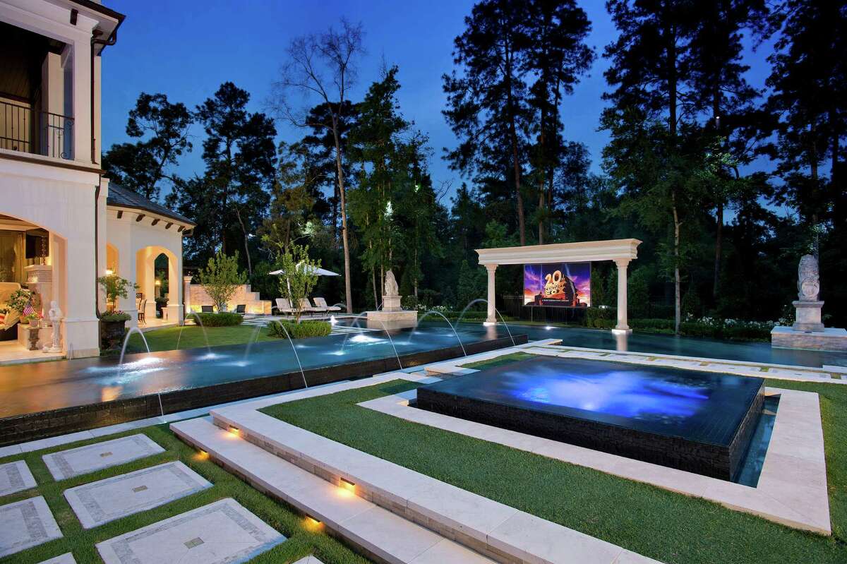 Pimp your patio: Outdoor living, 21st-century style