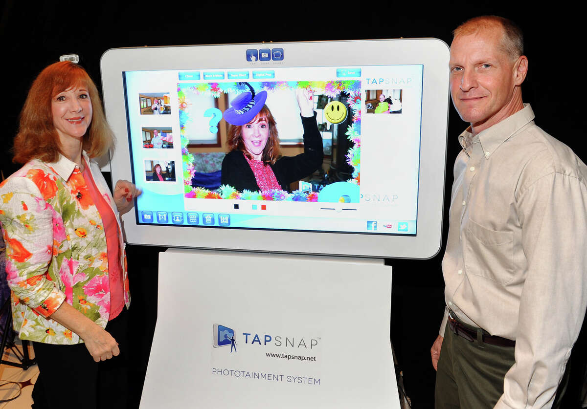 Digital photo booth franchise opens in Fairfield County