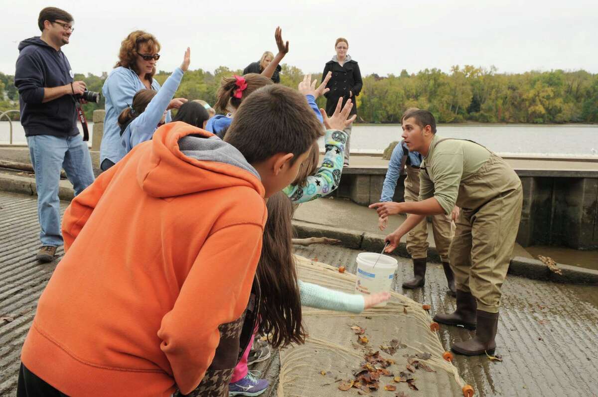 Photos: River classroom schooling