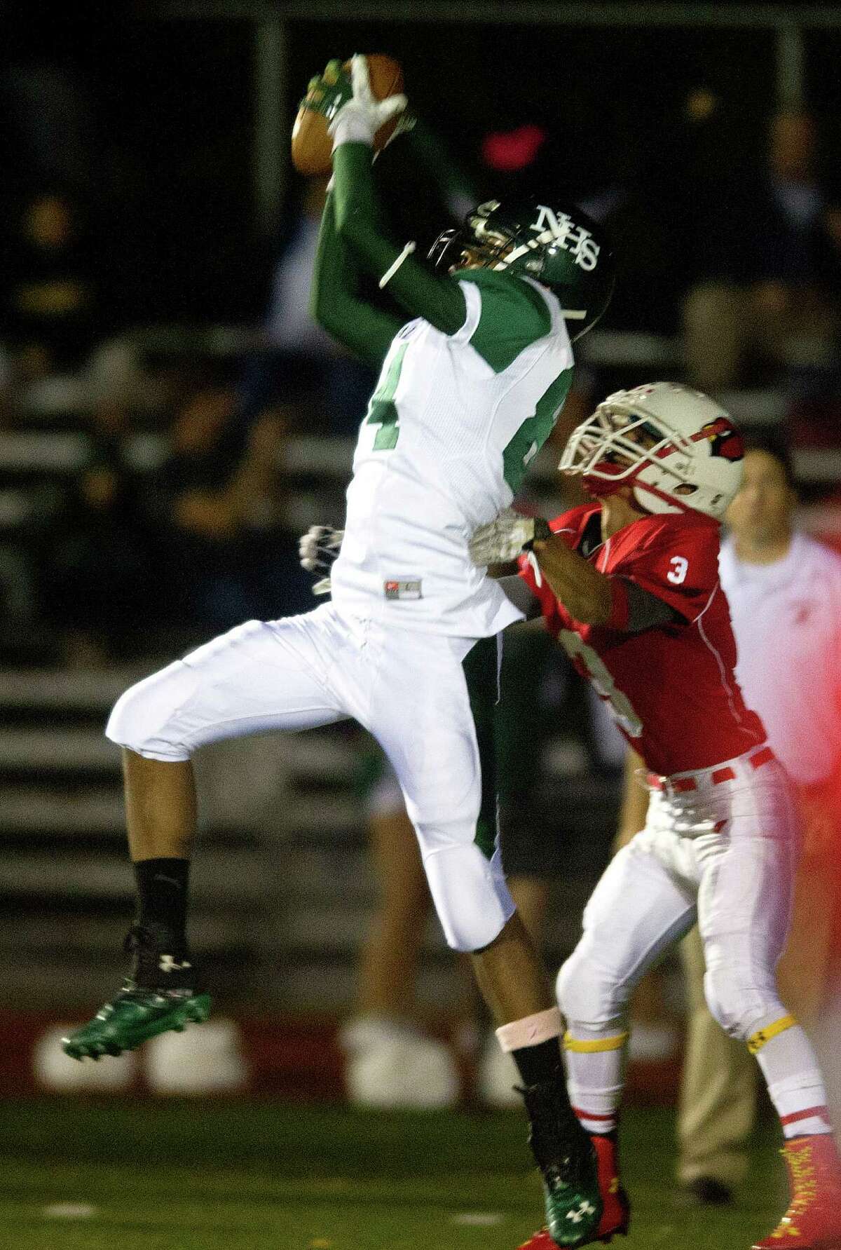 Greenwich, Longi crush Norwalk